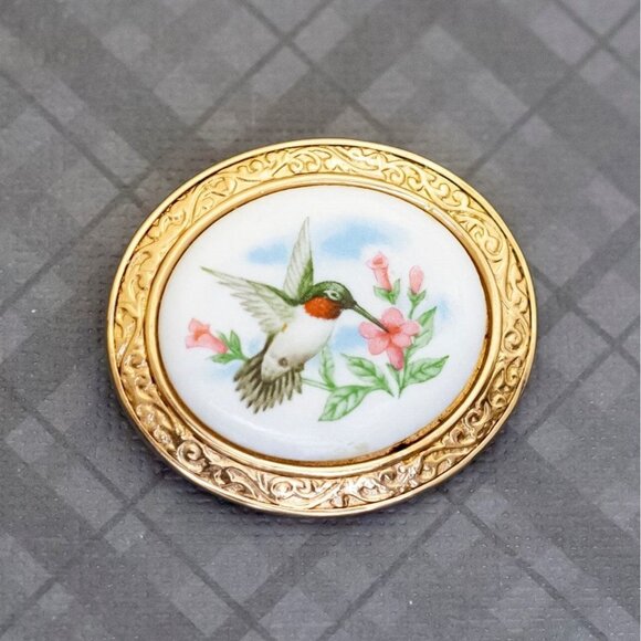 Avon | Jewelry | Vintage White Oval Hummingbird Brooch By Avon G4 ...